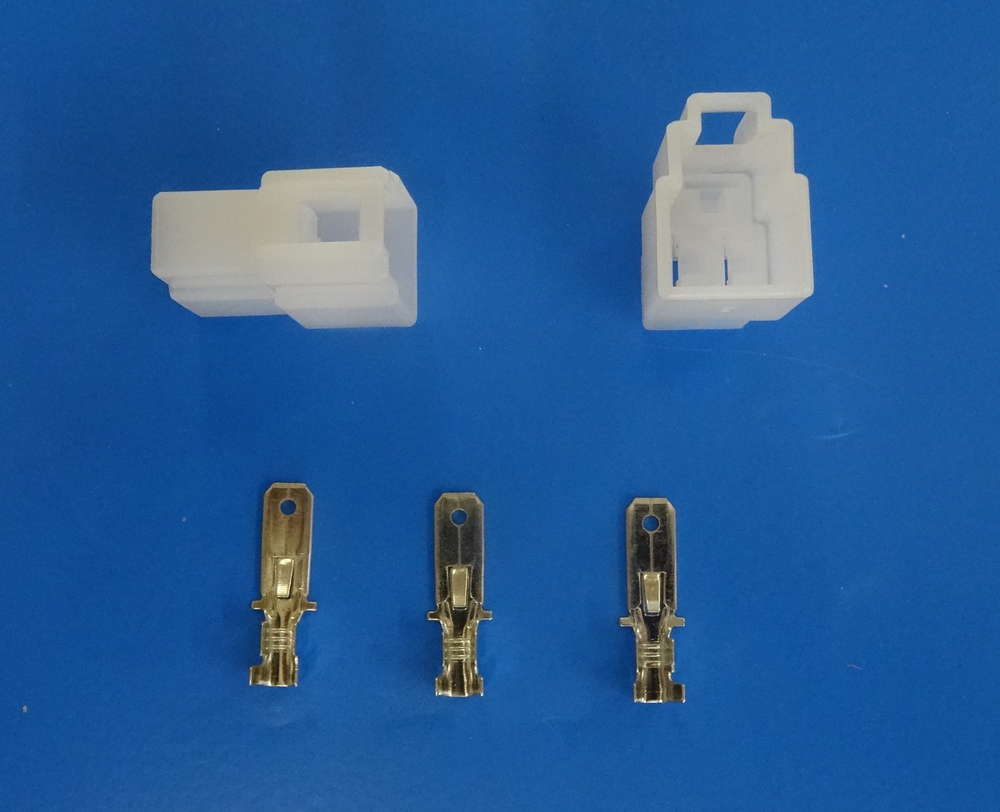 3 Pin Male Connector 6.3mm terminals - Rex's Speed Shop